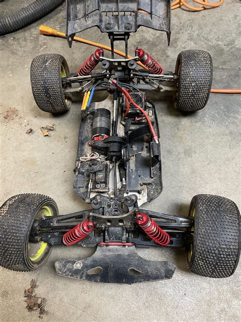 Caster Racing E Truggy F T WD ARTR Batteries Parts R C