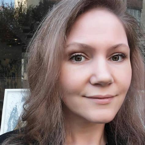 Isabelle Vuillaume Chargée Des Structures Cnrs Centre National De