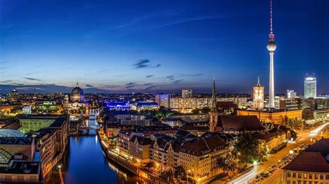 Berlin City Wallpapers Top Free Berlin City Backgrounds Wallpaperaccess
