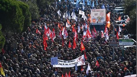 Массовые демонстрации против полицейского произвола во Франции Pars Today