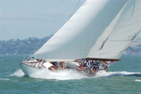 Classic M Class Sloop Pursuit Seeks Investors For Rescue