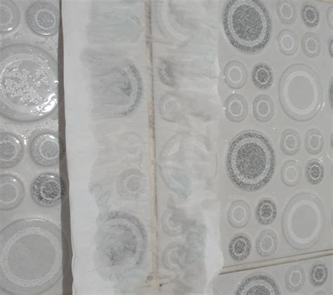 화장실 줄눈 벽 곰팡이 제거하는 방법