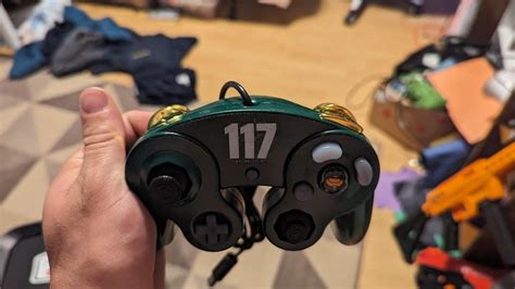 Made A Master Chief Themed Gamecube Controller A While Back R Halo