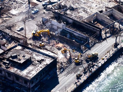 Aerosmiths Steven Tyler Urges Tourists To Return To Maui