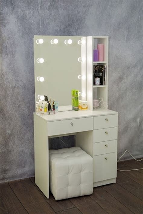 Зеркало с полочками для туалетного столика 95 фото