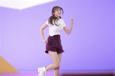 Cheng Xiao X Master Kong Iced Black Tea Tropical Flavor Screensnap