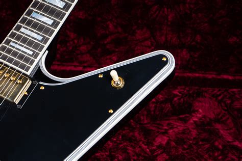 Gibson Custom Shop Explorer Custom Ebony GuitarPoint