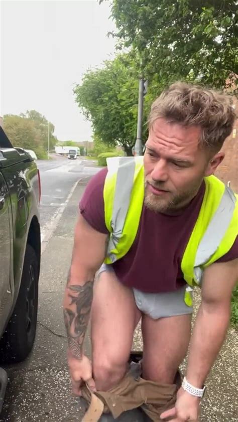 Uk Men Changing Outside ThisVid Com