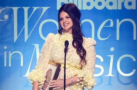 Lana Del Rey An Icon Of Contemporary Alt Pop Music Has Captured The