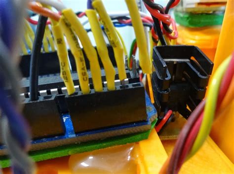 robôs e carrinhos de rádio controle com bluetooth e arduino gastando