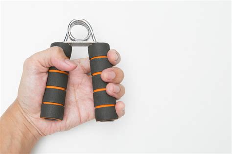Poor Handgrip Strength In Midlife Linked To Cognitive Decline Harvard Health