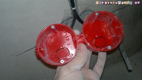 Установка розетки в бетонную стену