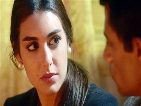 ياسمين صبري عن الأسطورة طمعت في شهرة محمد رمضان فيديو مصراوى