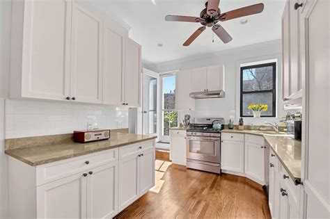 Exclusive Npr Ceo Katherine Maher Bought A Nyc Townhouse For 2 7m