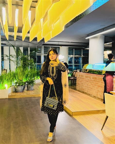 Fahmida Haque Fahmida Haaque • Instagram Photos And Videos
