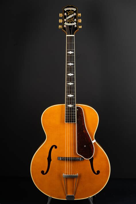 2016 Epiphone Masterbilt Deluxe Natural Guitarpoint