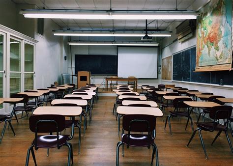 2000 Free Classroom Interaction And Classroom Images Pixabay