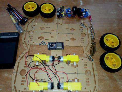 Remote Esp32 Rover With Object Lane Tracking