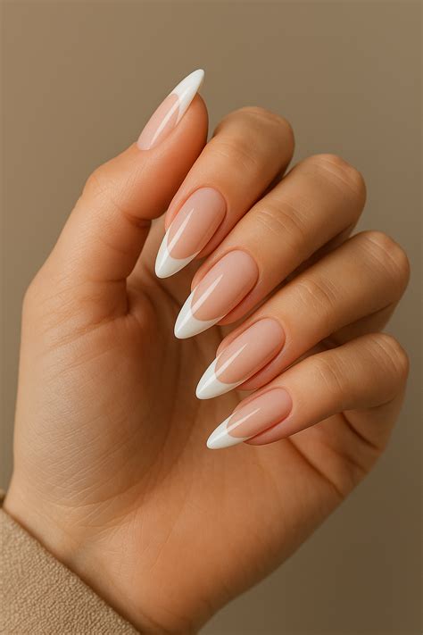 Unhas Decoradas Delicadas Francesinha Amendoada Branca Unhas