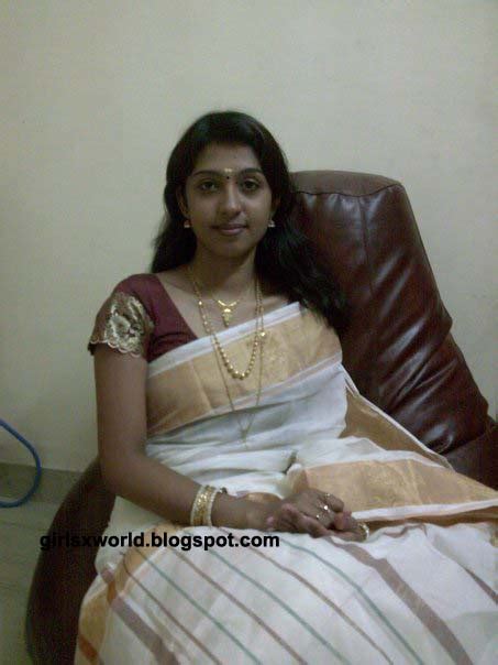 Hotxmallu Real Life Mallu Girls Cute Potos