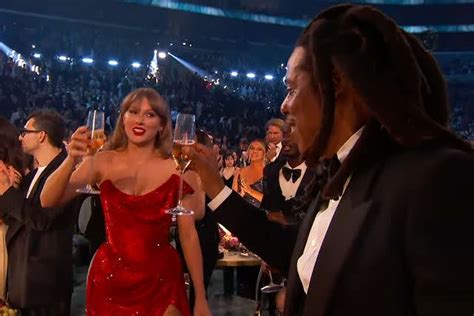 Taylor Swift And Jay Z Toast As Beyoncé Beats Her For Album Of The Year