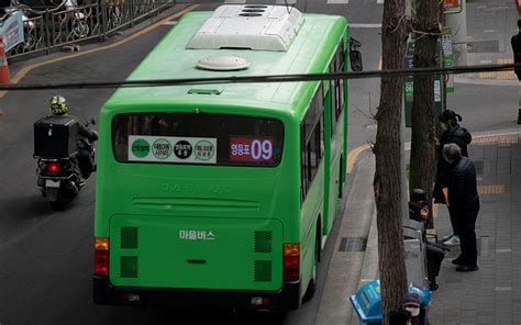 서울시 마을버스 정류소에도 도착 정보 단말기 설치한다