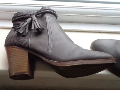 Mantaray Ankle Boots Leather Look Zip Side Cuban Heel 3 Size 8 D Khaki