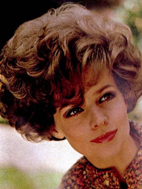 18 Awesome 60s Hairstyles For Short Hair