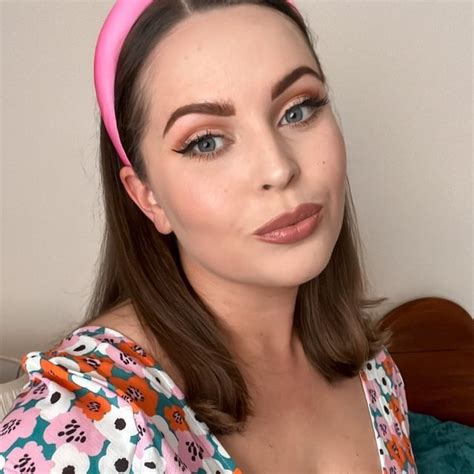 Lucy Lucyroallen Threads Say More