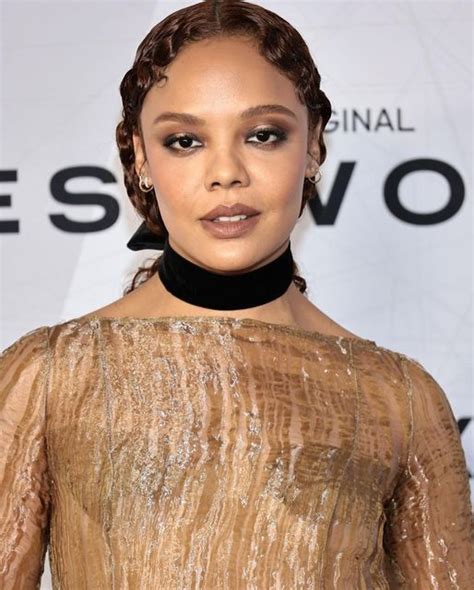 Tessa Thompson Westworld Artofit