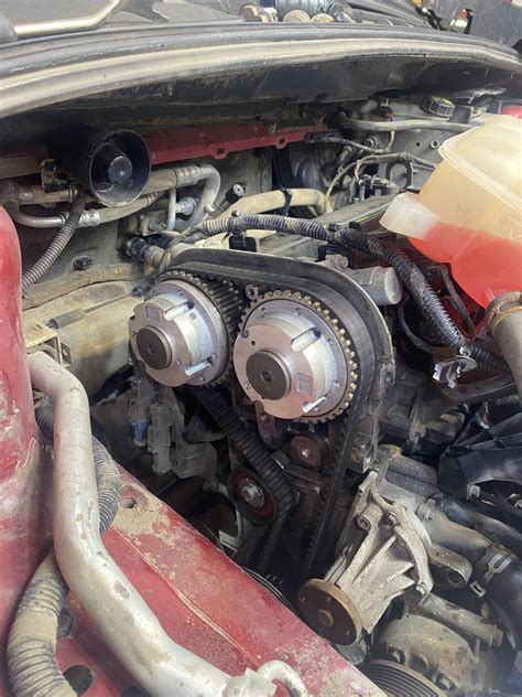 Замена грм с помпой — Ford Focus Hatchback III, 1,6 л, 2012 года ...