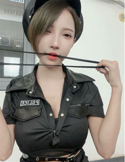 【cos 合集 带视频】b站骚鸡：大鹅炖蘑菇 充电福利 [593p 13v]【1 2g】 嘤嘤怪之家