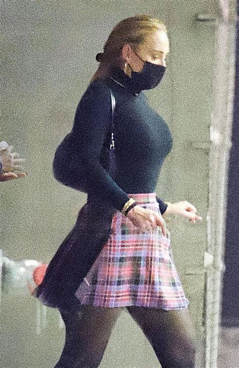 Adele Diet Singer Wears Miniskirt On Date With Boyfriend Rich Paul