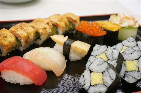무료 이미지 식사 식품 생기게 하다 물고기 아시아 음식 회 일본 요리 김밥 캘리포니아 롤 3568x2368