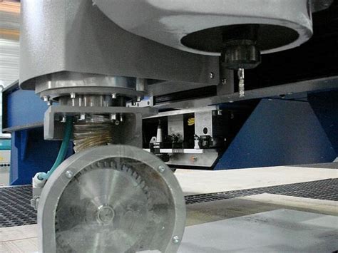 Fraiseuse Numérique Cnc 4 Axes Multi Têtes à Haute Productivité Mecabond Contact Mecanumeric