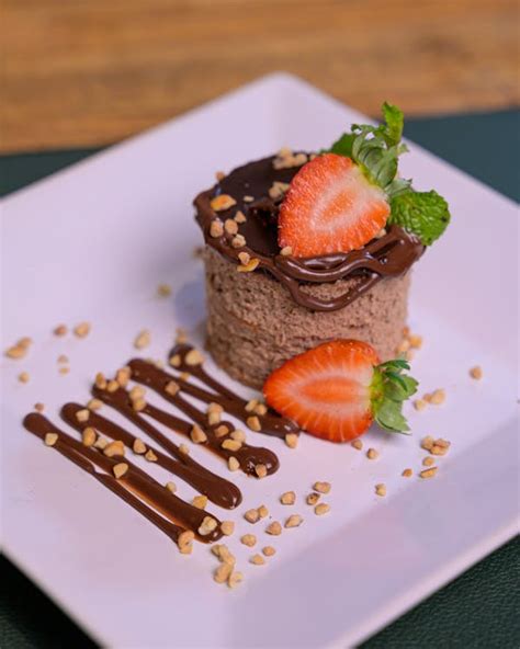 Бесплатные стоковые фото на тему богатый вкус взбитые сливки вкусный гайки гурман декадент