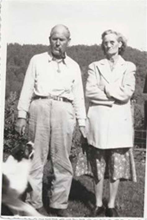 Elijah Carl Combs 1886 1974 Find A Grave Gedenkplek