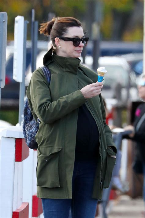 Pregnant Anne Hathaway Out In Fairfield County Hawtcelebs