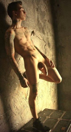 Hung Griffo369 Hung Griffo369