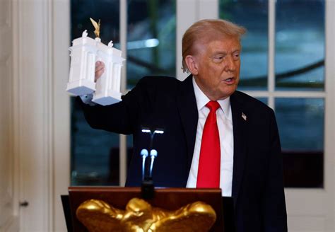 Trump Forges Ahead With Plans For 250 Foot Arch Despite Concerns On The