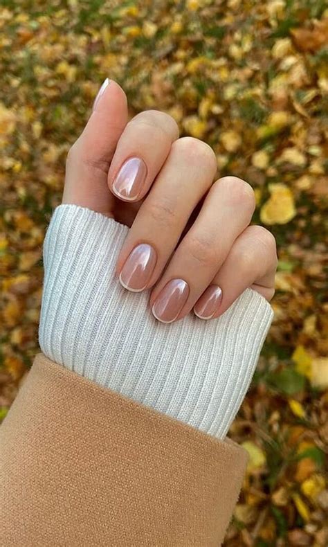 Minimalist Nail Designs 14 Trendy Ideas For Short Nails This Spring