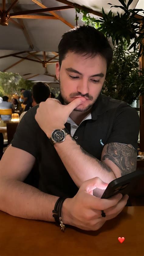 felipe neto em 2024 felipe neto netos felipão