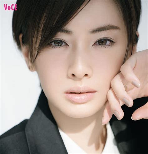 ショートヘアに変身！【北川景子】細胞レベルから若さを保つ秘訣は？【cover Beauty】｜美容メディアvoce（ヴォーチェ）