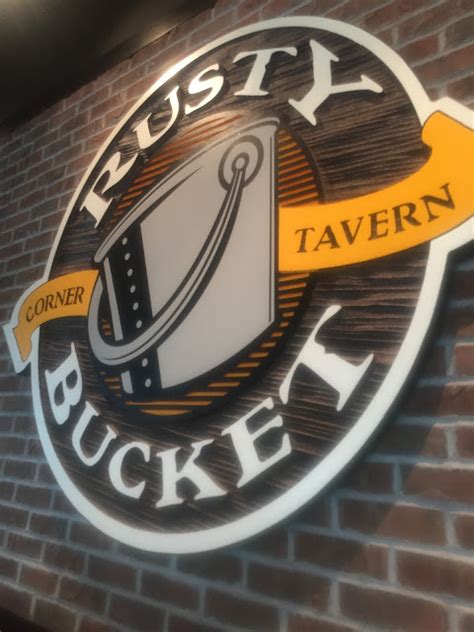Restaurant Review Giveaway Rusty Bucket Corner Tavern The Food Hussy