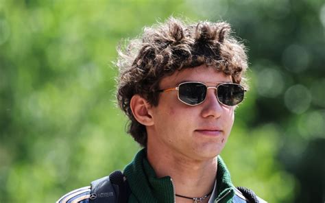 Kimi Antonelli Hails Lewis Hamilton Human Message Racingnews365