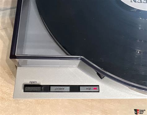 Refurbished Technics SL 7 Quartz Direct Drive Linear Tracking Turntable Photo 4161886 US