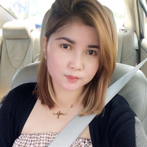 ចង់ស្ដាប់បទចម្រៀងថ្មី ទេ ជំរា បសួ របាទ🙏🙏🙏🙏 ប្រសិនបើខ្ញុំ មាន គំរោ ង ថត ខ្សែ ភាពយន្ត តើហ្វេ នគិ