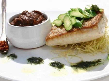 Receita De Robalo Grelhado Com Pur De Banana D Cybercook Recipe Food Banana Fish