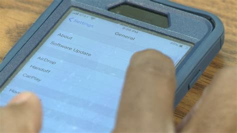 Smartphone Feature Being Exploited By Cyber Flashers To Send Nude Pics