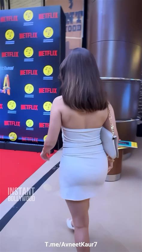 Avneet Kaur And Her Beautiful Big Ass And Her Sexy Back Rindianactressx